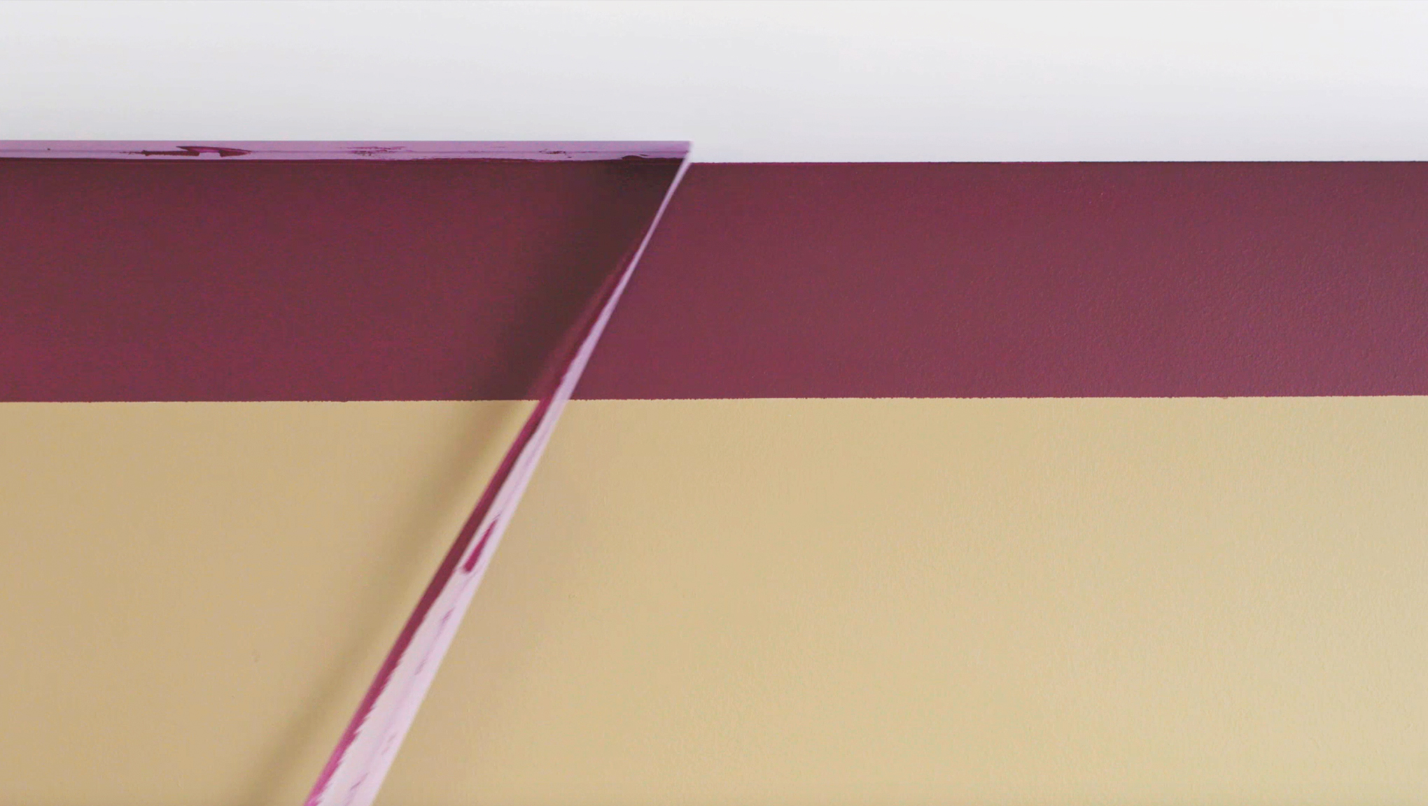 How to paint a ceiling stripe in 5 simple steps | Sadolin Paint
